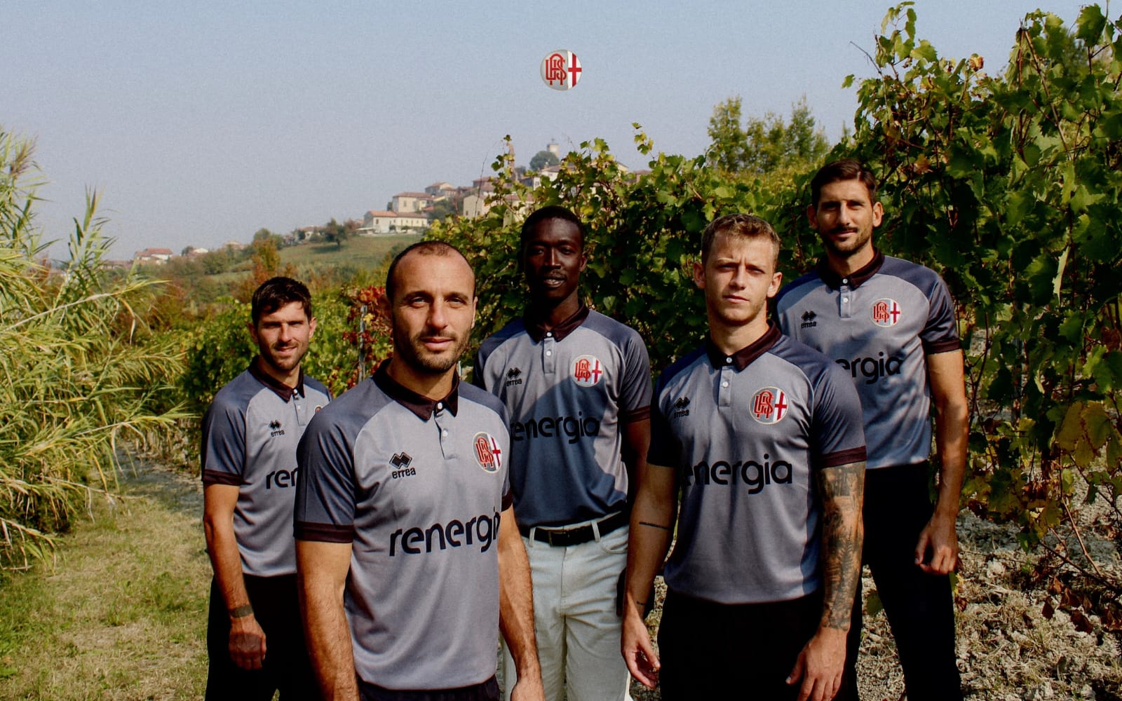 Una maglia per la storia: l’Alessandria presenta le nuova divise ...